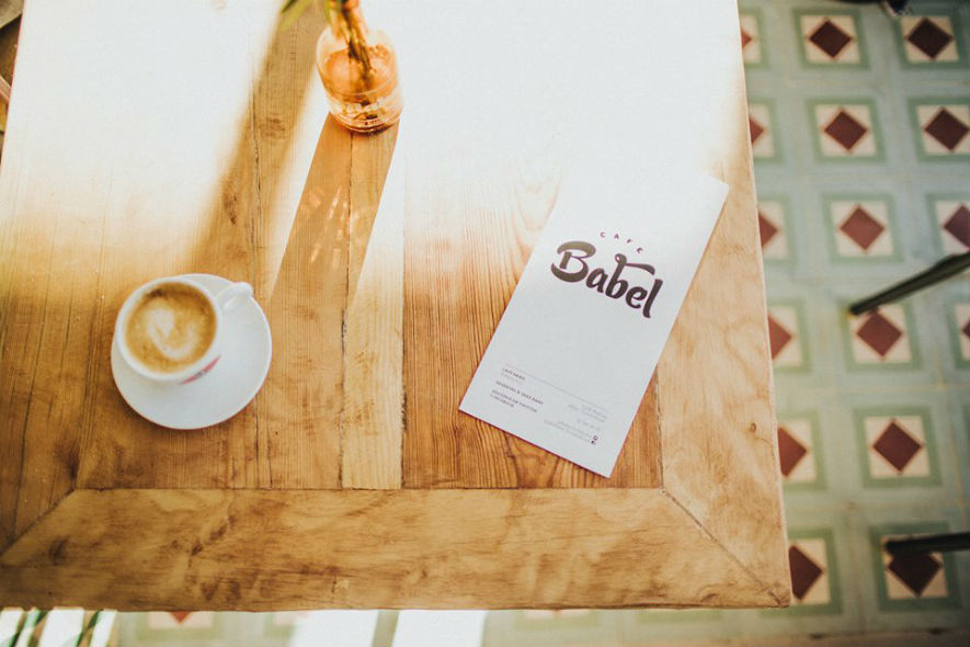 CAFÉ BABEL » Calle Real, 39. Torrelodones.