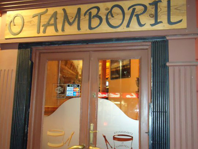 O TAMBORIL » Rúa República Arxentina, 5. Santiago de Compostela.